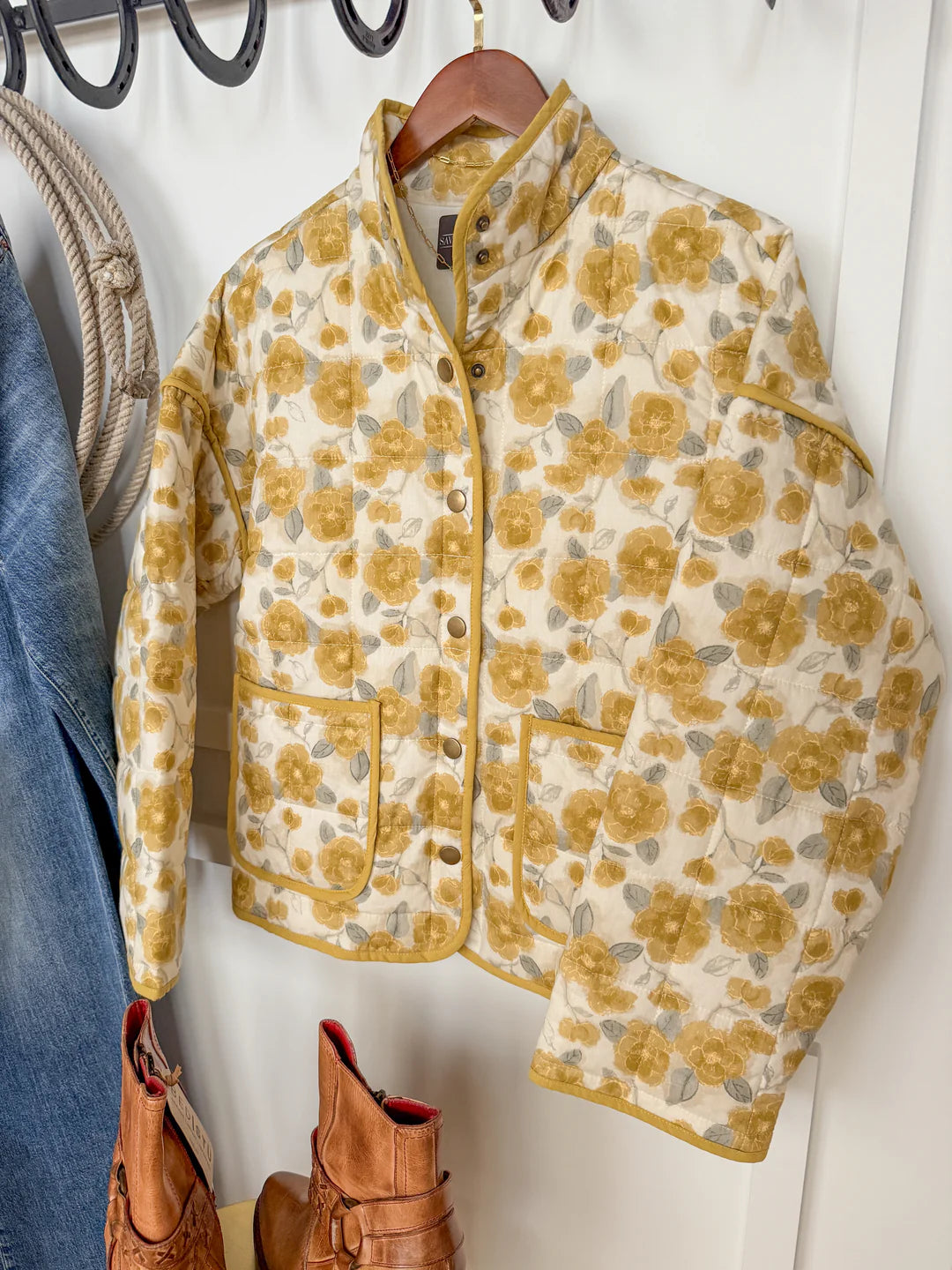 Ida Dolman Sleeve Floral Puffer Jacket – Oasis Outback